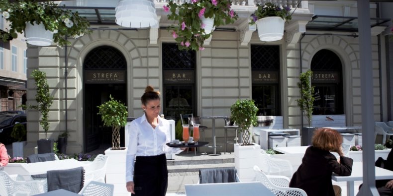 Polska, chociażby ul. Próżna - Strefa dobrego jedzenia - Warszawa.pl